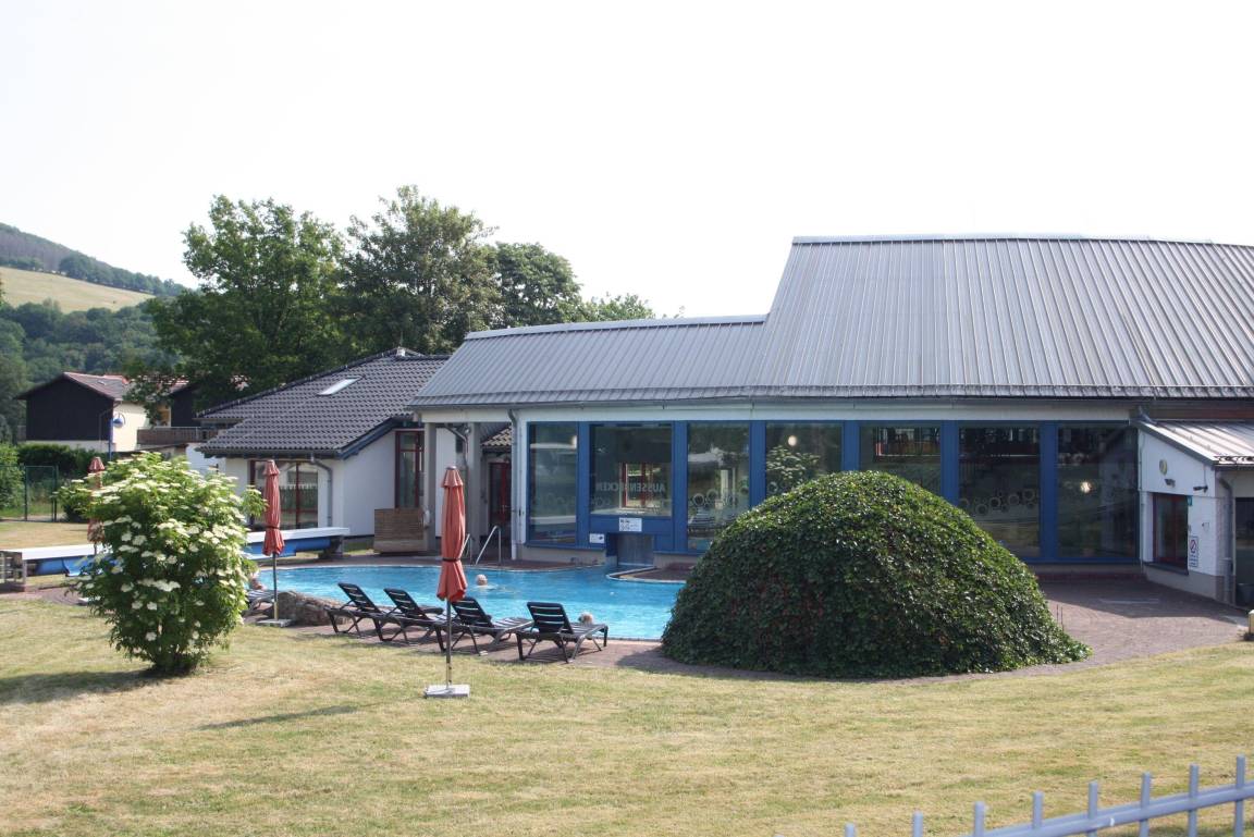 70 M² Huis ∙ 1 Slaapkamer ∙ 3 Gasten - Diemelsee