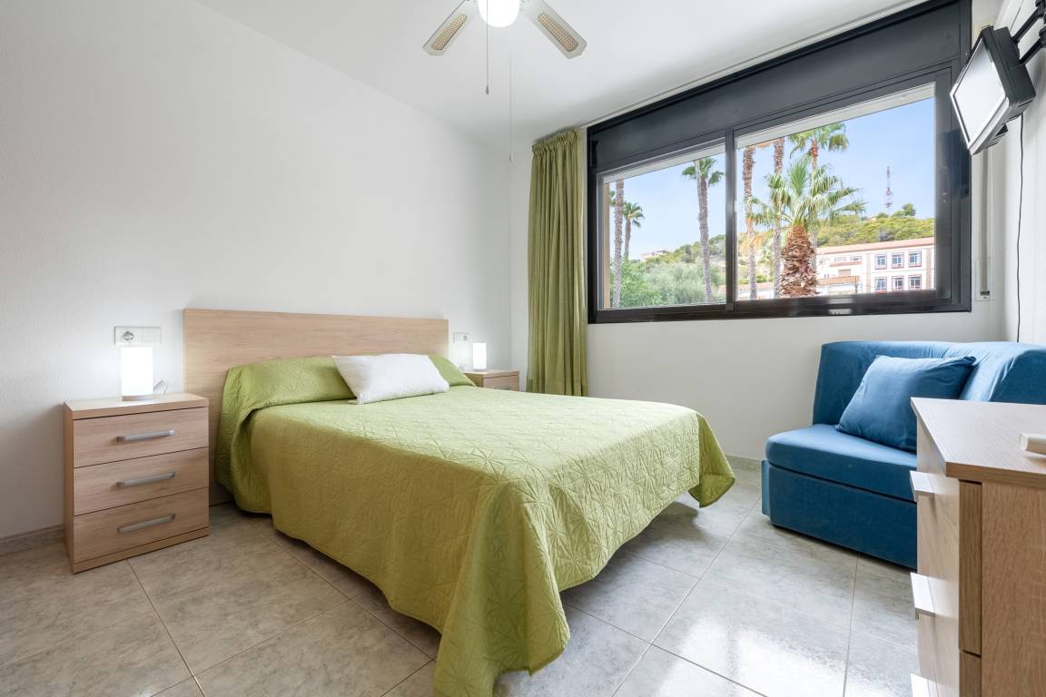 90 M² Apartamento ∙ 3 Habitaciones ∙ 5 Huéspedes - Sant Carles de la Ràpita