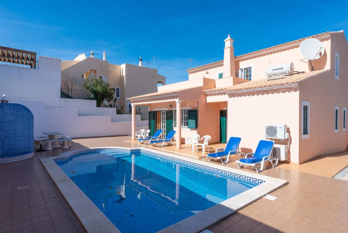 180 M² Villa ∙ 3 Habitaciones ∙ 7 Huéspedes - Albufeira
