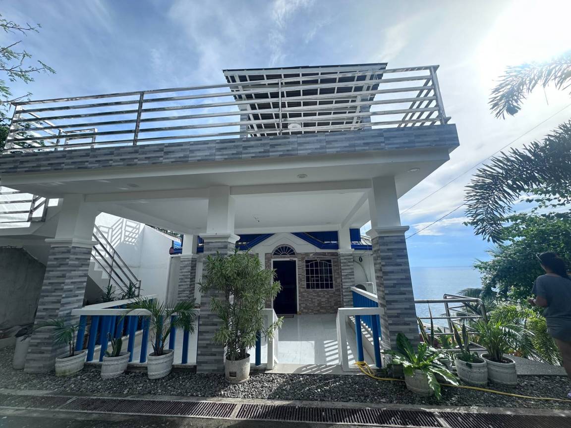 215 M² House ∙ 3 Bedrooms ∙ 10 Guests - San Remigio
