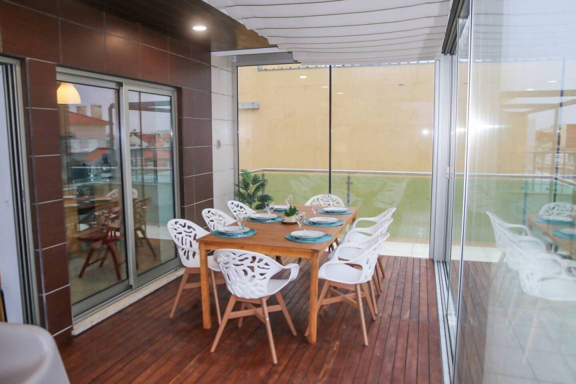 140 M² Apartamento ∙ 4 Habitaciones ∙ 8 Huéspedes - Vagos