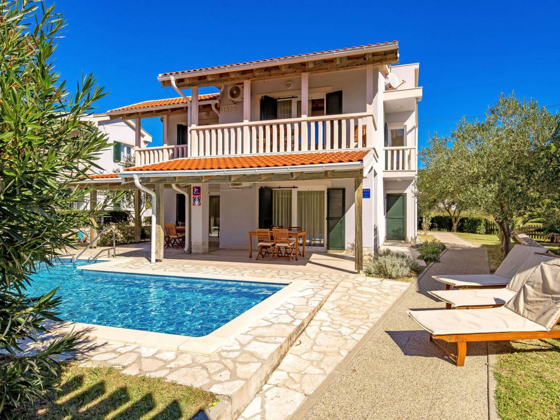 35 M² Apartamento ∙ 1 Habitación ∙ 4 Huéspedes - Rab