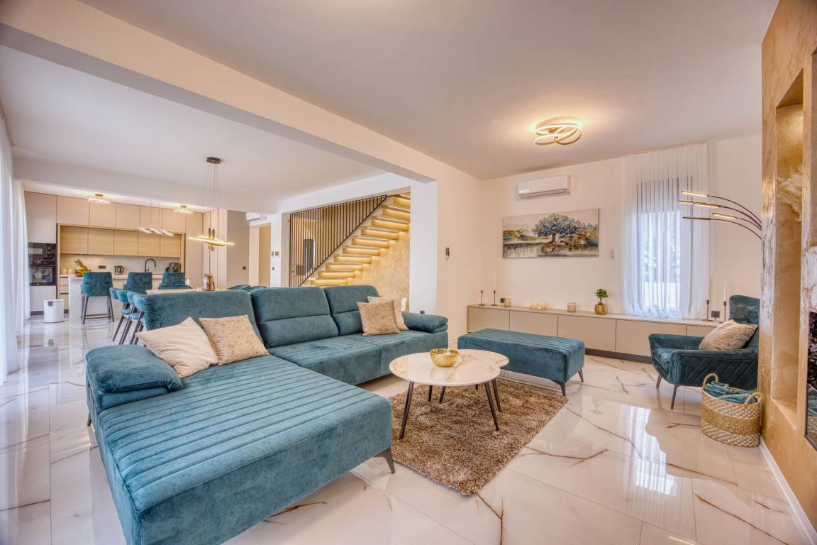 200 M² Ferienhaus ∙ 4 Schlafzimmer ∙ 10 Gäste - Privlaka