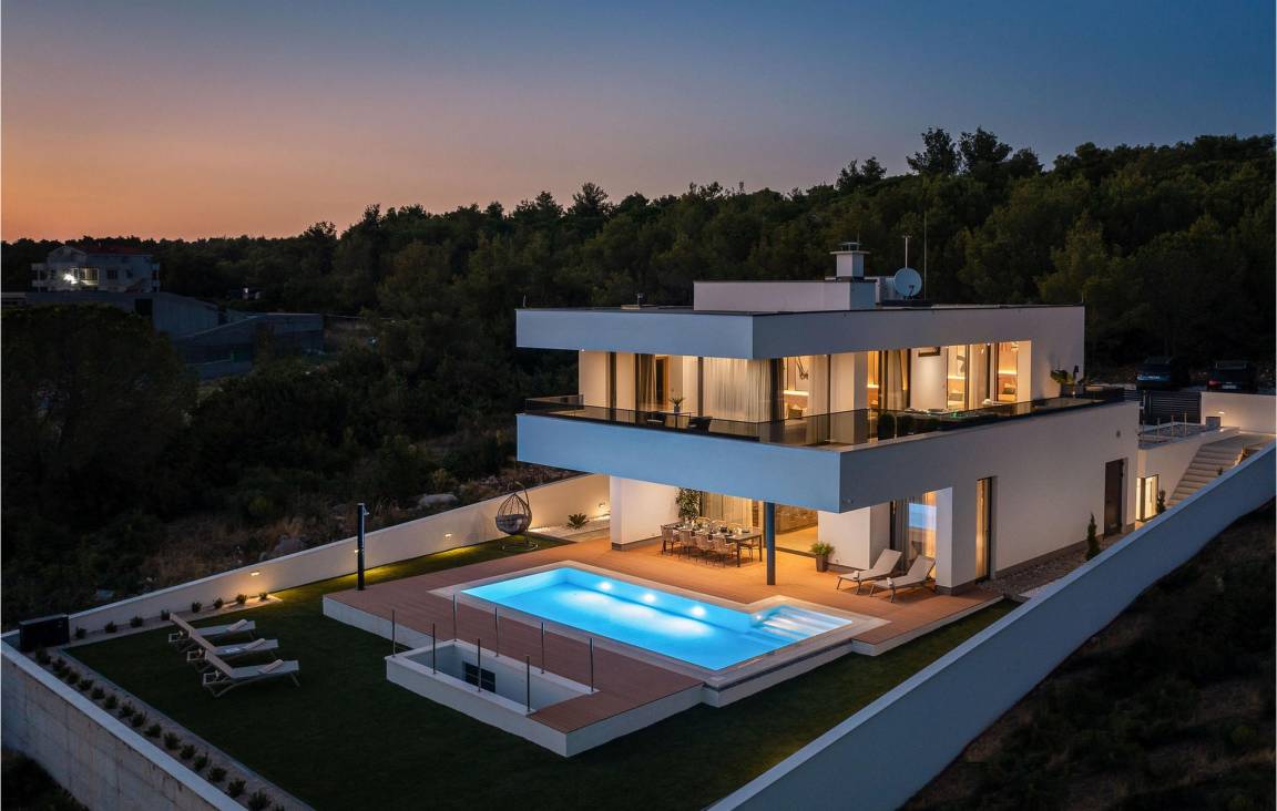 350 M² Casa ∙ 4 Camere Da Letto ∙ 8 Ospiti - Zara