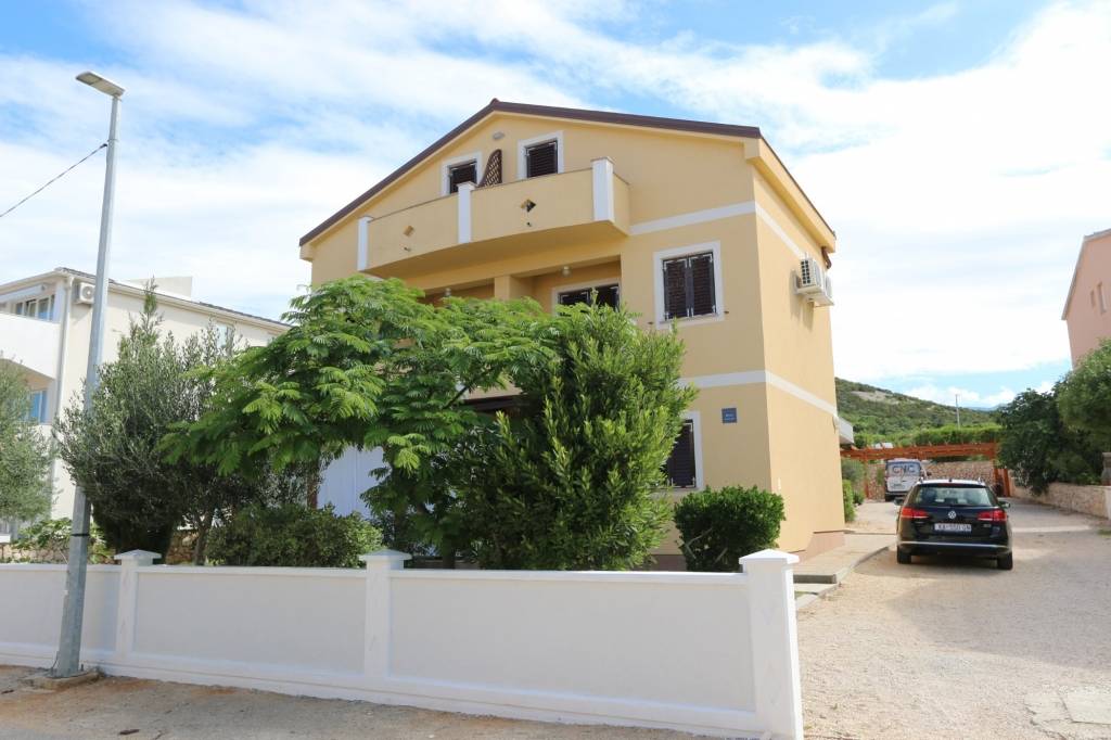 85 M² Apartment ∙ 3 Bedrooms ∙ 6 Guests - Stara Novalja