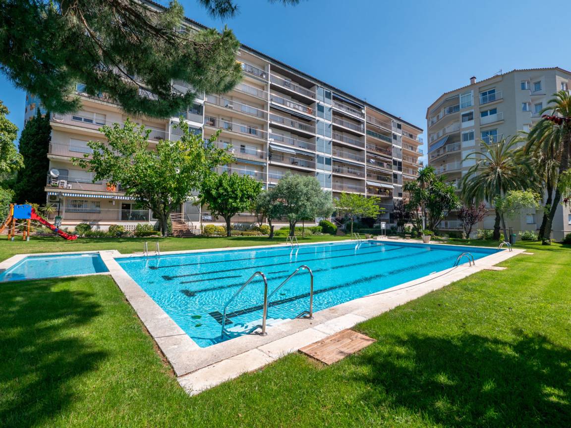 75 M² Appartement ∙ 3 Chambres ∙ 5 Personnes - Calella