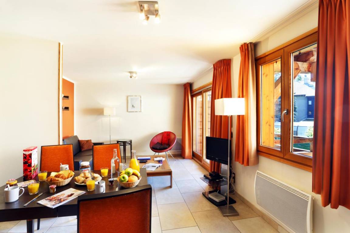 30 M² Studio ∙ 1 Chambre ∙ 4 Personnes - Vallée de la Clarée