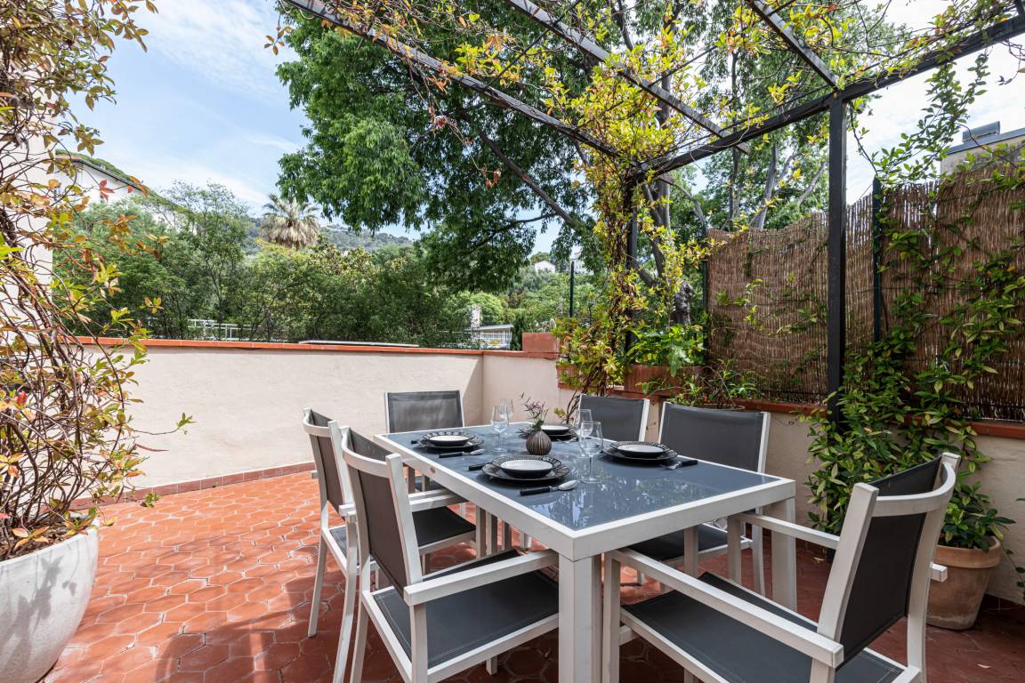 100 M² Apartment ∙ 2 Bedrooms ∙ 4 Guests - Nice