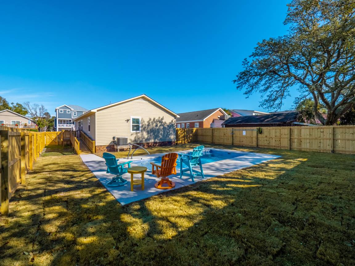 96 M² House ∙ 2 Bedrooms ∙ 7 Guests - Southport, NC