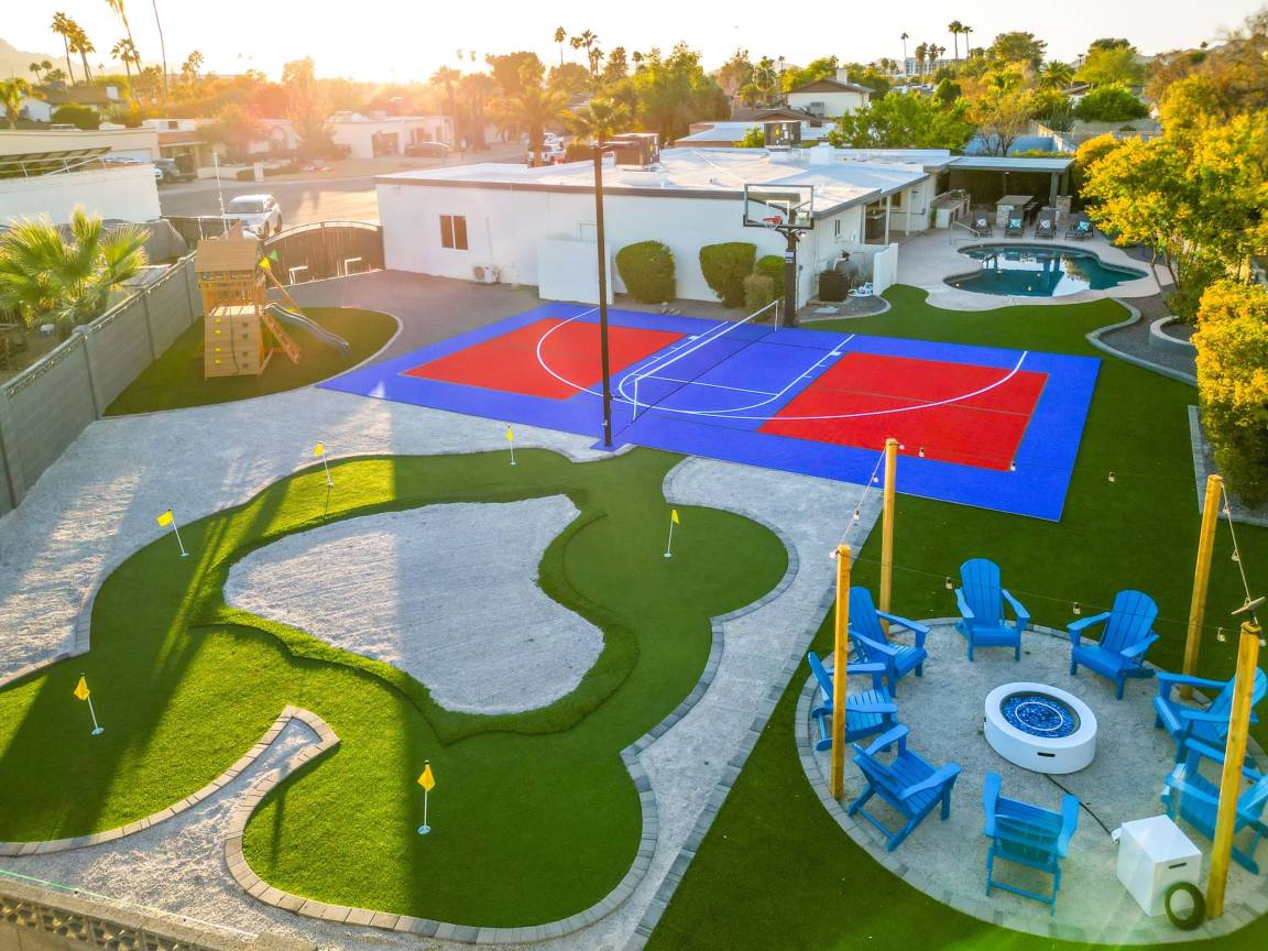 House ∙ 5 Bedrooms ∙ 16 Guests - Phoenix, AZ