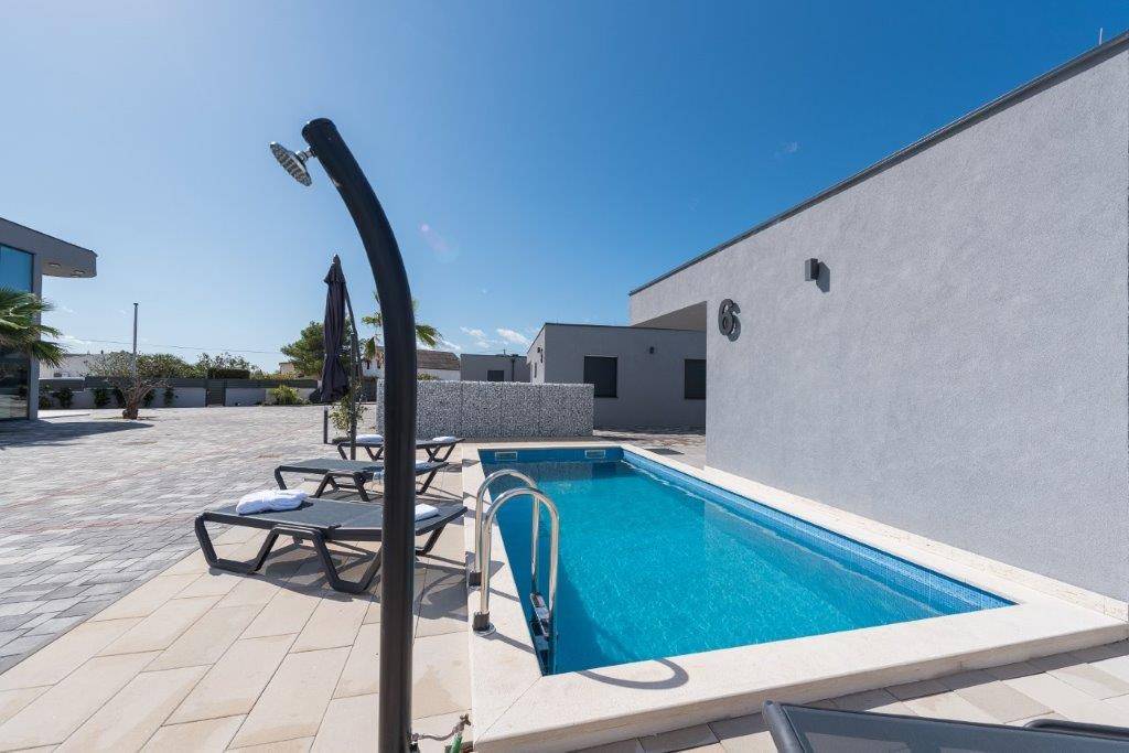 Villa ∙ 2 Bedrooms ∙ 4 Guests - Vir, Kroatien