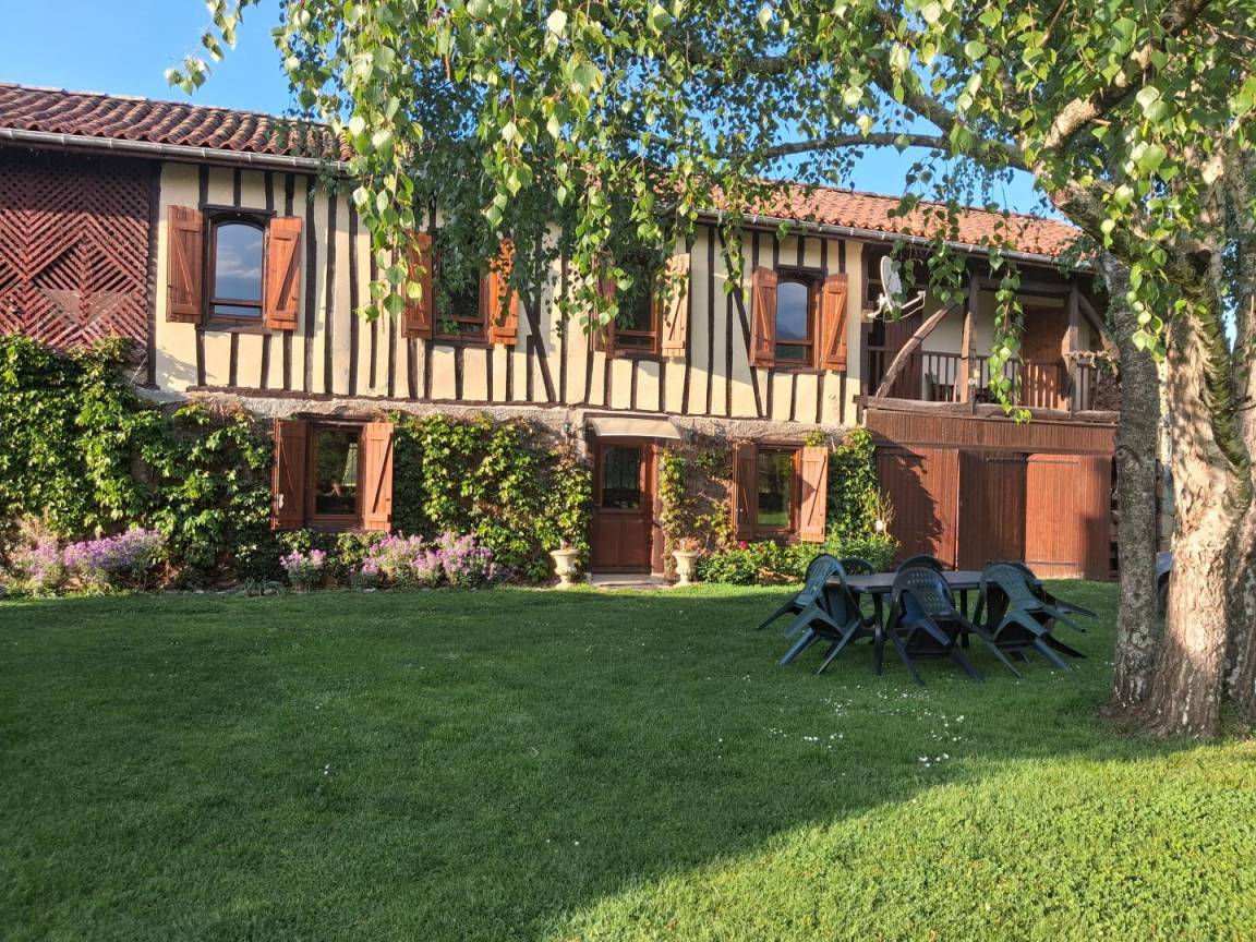 95 M² Gîte ∙ 2 Chambres ∙ 5 Personnes - Haute-Garonne