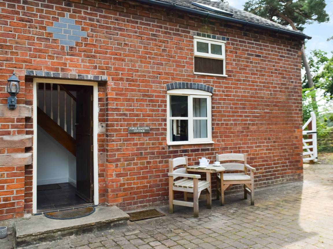 Cottage ∙ 3 Bedrooms ∙ 5 Guests - Northwich