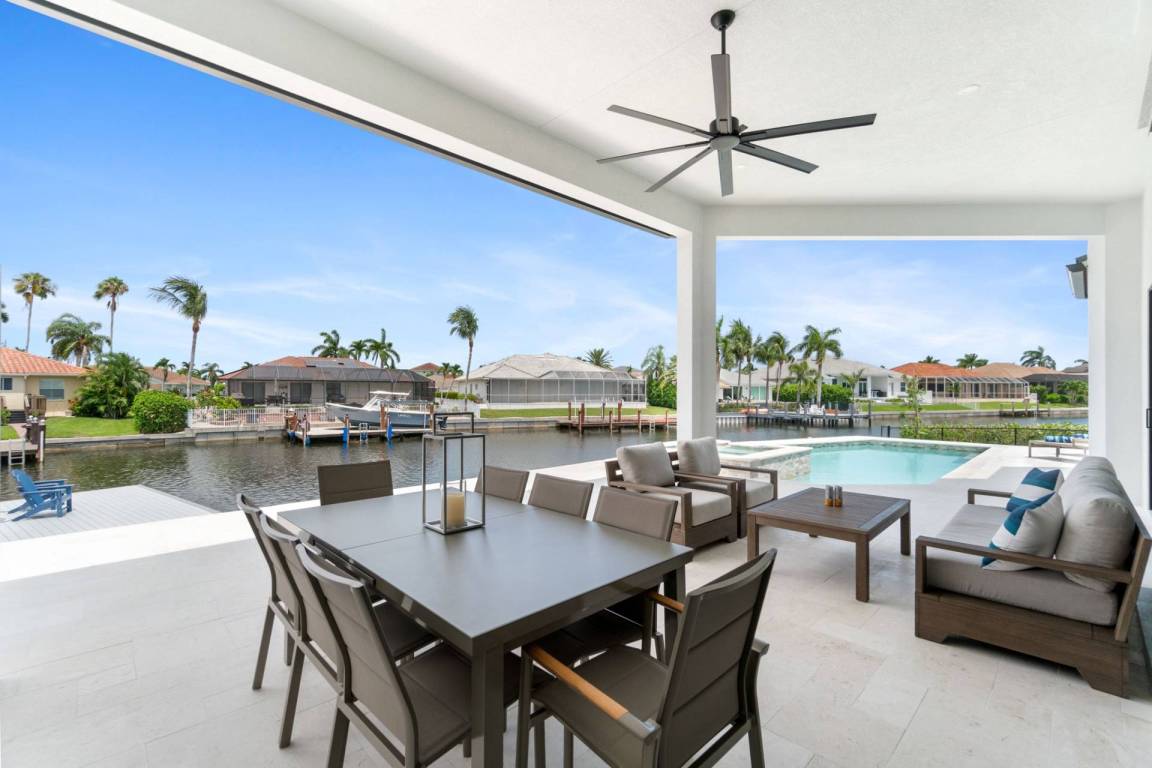 217 M² House ∙ 4 Bedrooms ∙ 8 Guests - Marco Island, FL