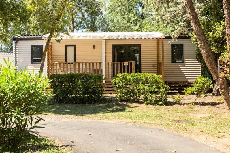35 M² Caravan ∙ 2 Bedrooms ∙ 4 Guests - Rovinj