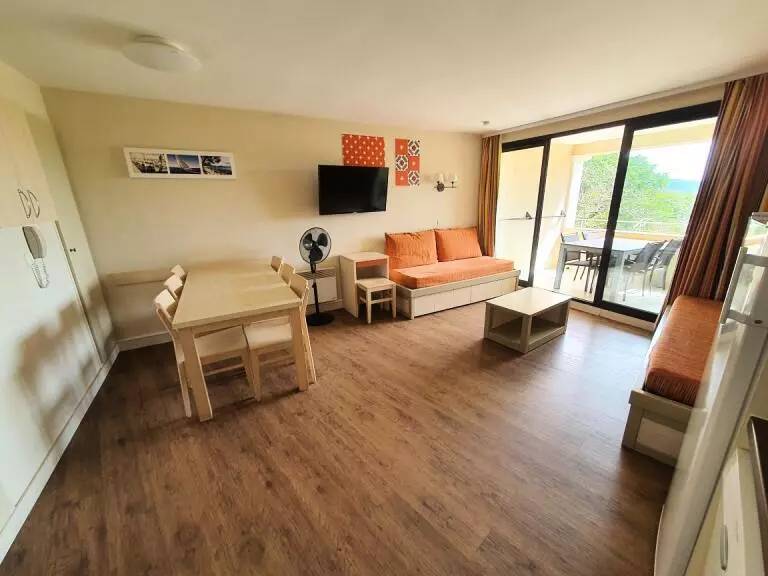 43 M² Apartment ∙ 2 Bedrooms ∙ 6 Guests - Grimaud