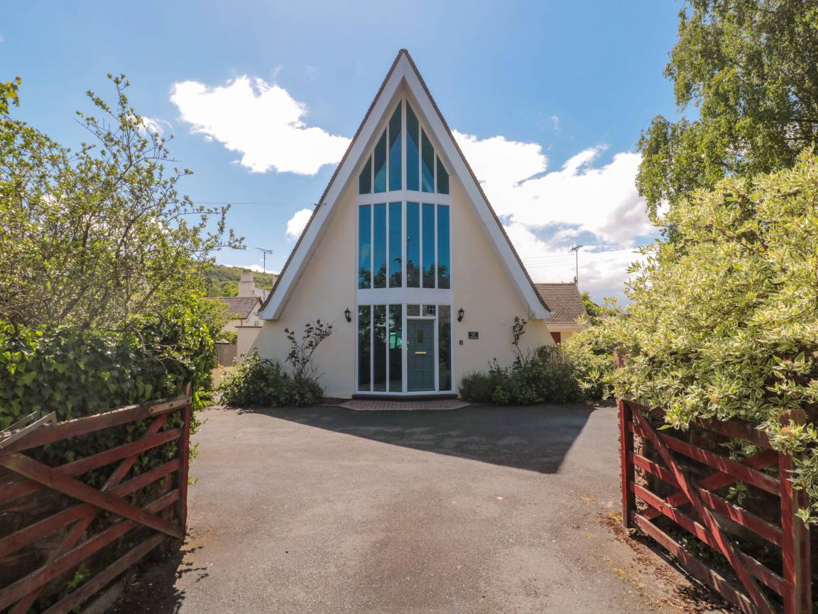 Cottage ∙ 6 Bedrooms ∙ 11 Guests - Symonds Yat