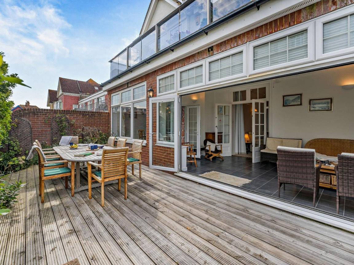 Cottage ∙ 2 Bedrooms ∙ 4 Guests - Hastings