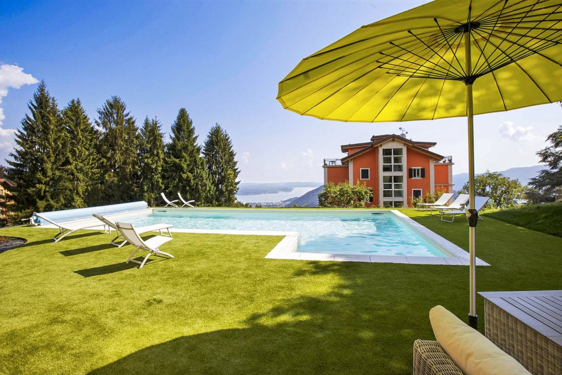 85 M² Ferienwohnung ∙ 2 Schlafzimmer ∙ 6 Gäste - Verbania