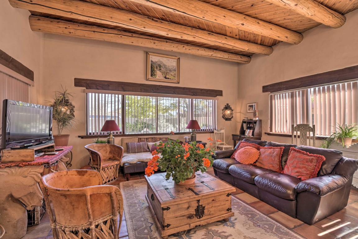 185 M² House ∙ 3 Bedrooms ∙ 6 Guests - Taos Pueblo, New Mexico