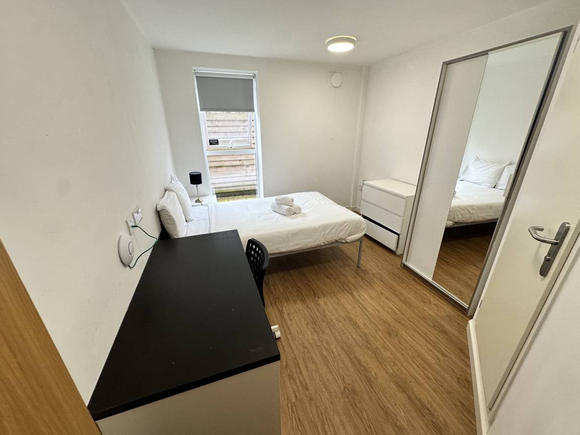 28 M² Apartment ∙ 1 Bedroom ∙ 2 Guests - Wirral