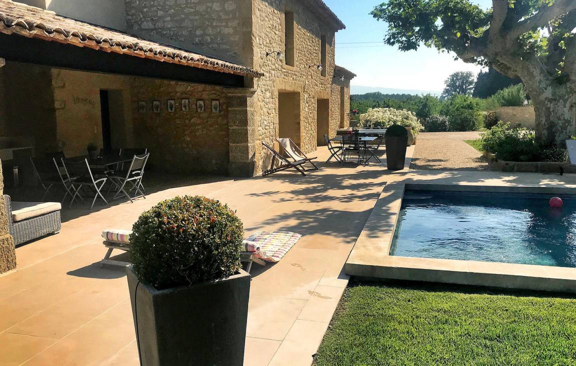 200 M² Farmhouse ∙ 3 Bedrooms ∙ 6 Guests - L'Isle-sur-la-Sorgue