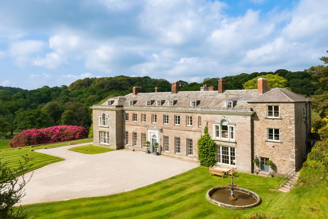 Villa ∙ 9 Bedrooms ∙ 18 Guests - Fowey