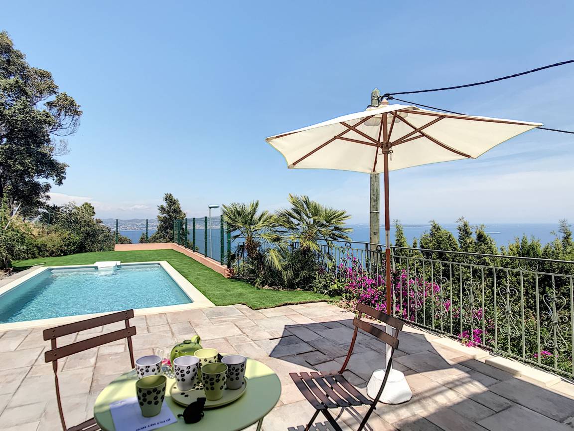 100 M² Villa ∙ 4 Bedrooms ∙ 6 Guests - Mandelieu-La Napoule
