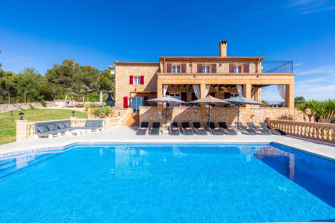 305 M² Villa ∙ 6 Bedrooms ∙ 12 Guests - Manacor
