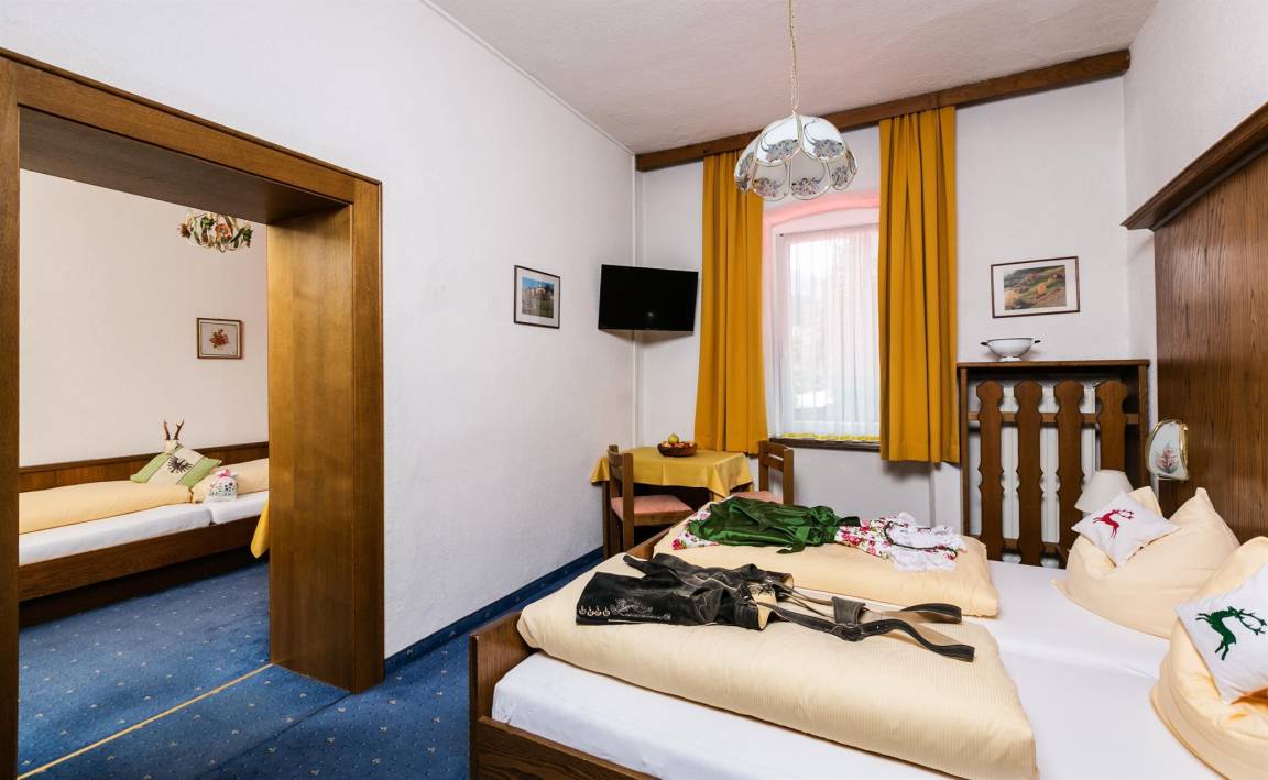 18 M² Hotel ∙ 1 Bedroom ∙ 4 Guests - Wörgl