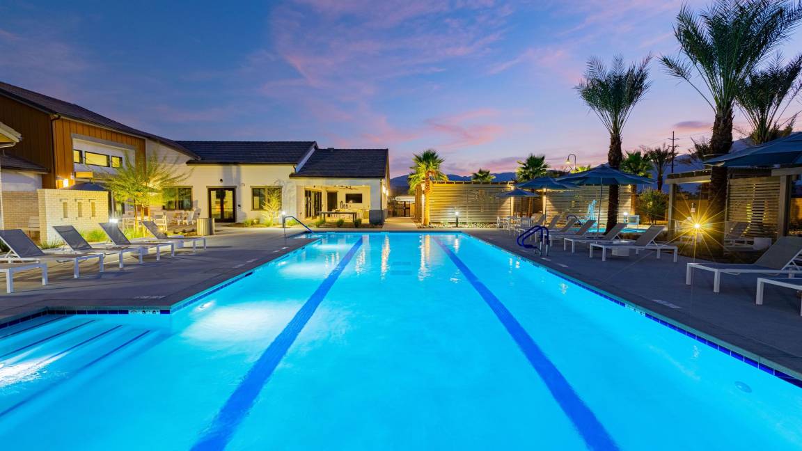 220 M² House ∙ 4 Bedrooms ∙ 10 Guests - Coachella, CA