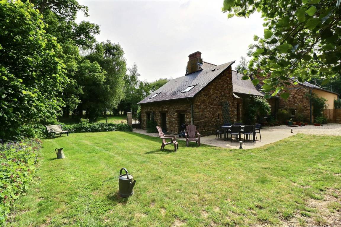 68 M² Gîte ∙ 2 Chambres ∙ 5 Personnes - La Guerche-de-Bretagne