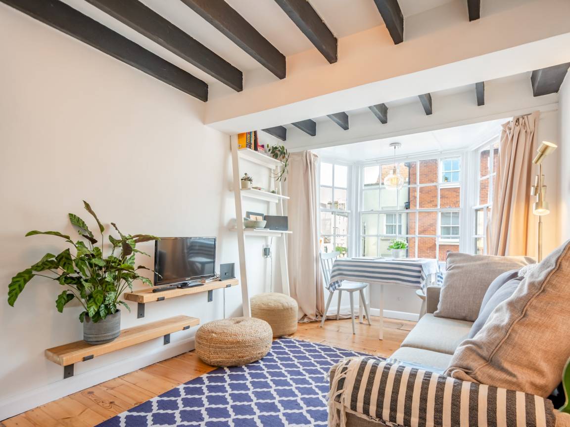 93 M² House ∙ 1 Bedroom ∙ 2 Guests - Canterbury Christ Church University