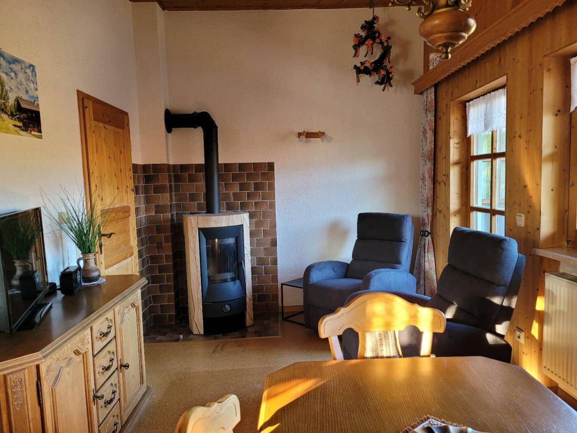 56 M² Ferienhaus ∙ 2 Schlafzimmer ∙ 4 Gäste - Arnbruck