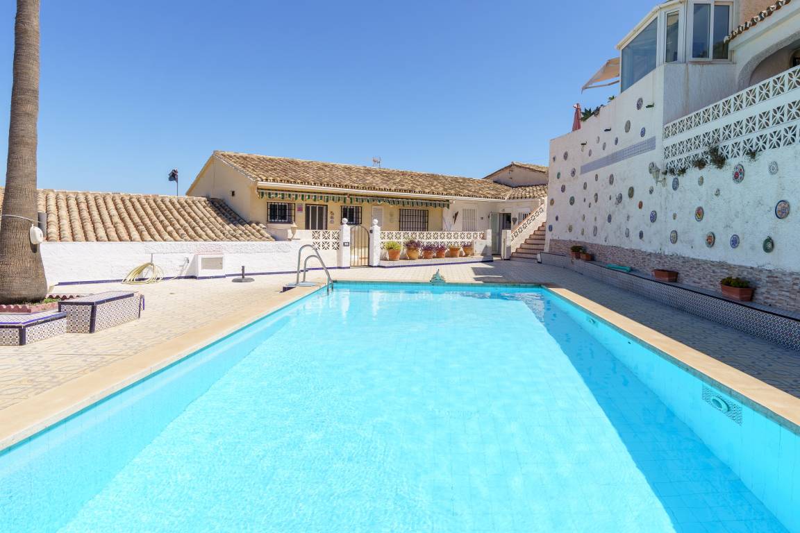 90 M² House ∙ 3 Bedrooms ∙ 6 Guests - Fuengirola