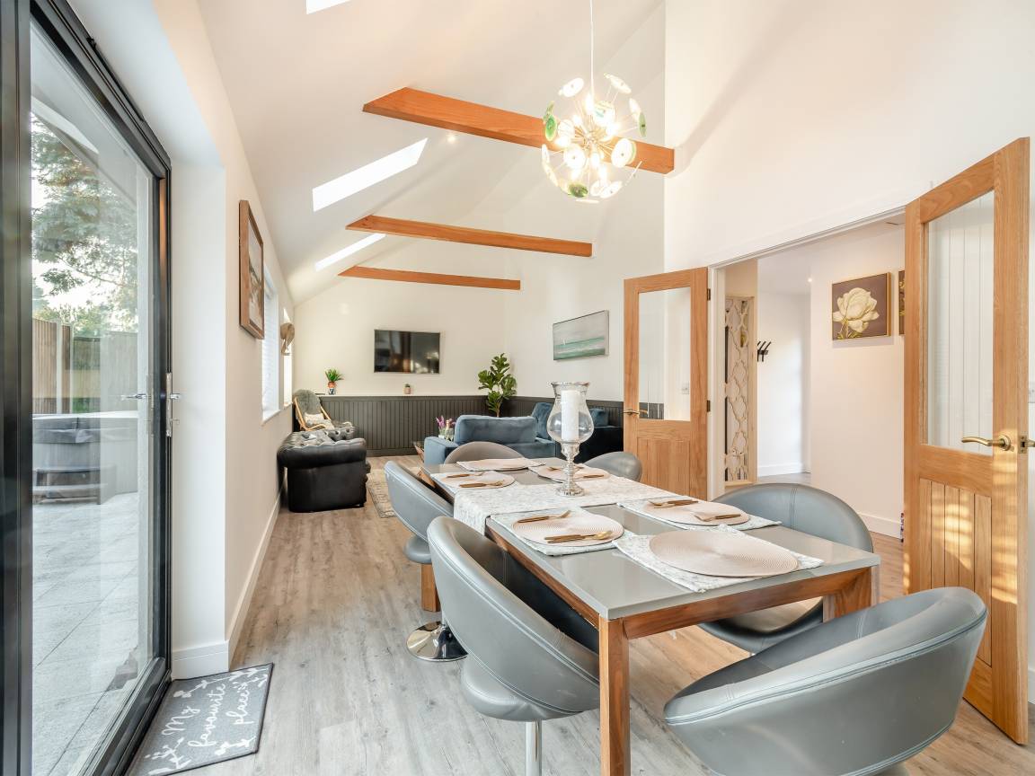 Cottage ∙ 4 Bedrooms ∙ 8 Guests - Great Yarmouth