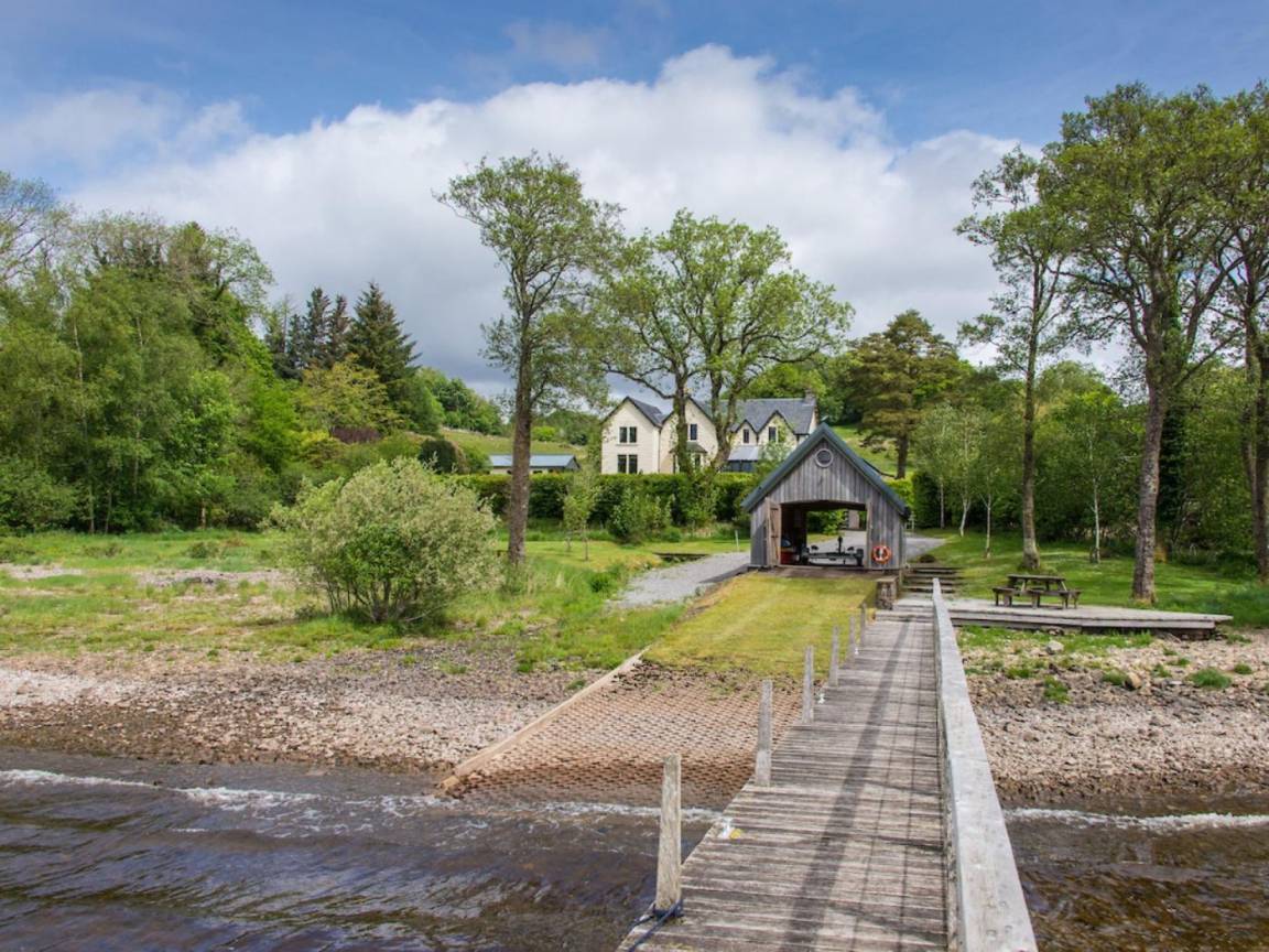 Mökki ∙ 5 Makuuhuonetta ∙ 10 Vierasta - Loch Awe