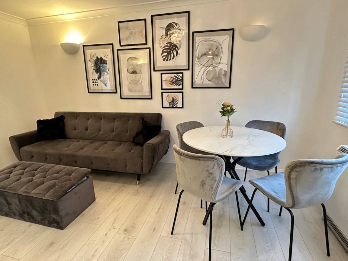 34 M² Apartment ∙ 1 Bedroom ∙ 4 Guests - Epsom
