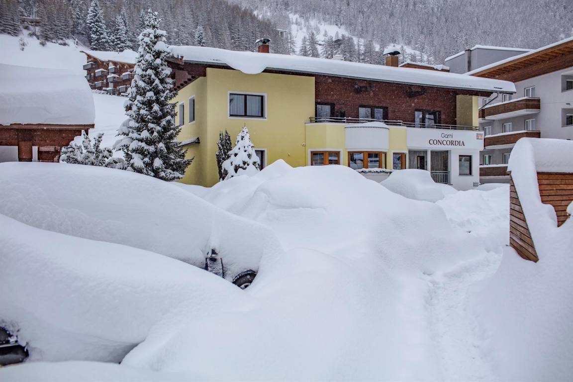 24 M² Hotel ∙ 1 Bedroom ∙ 3 Guests - Hochgurgl