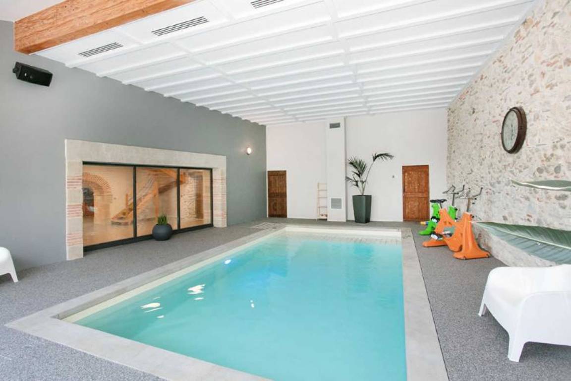 240 M² Gîte ∙ 5 Chambres ∙ 15 Personnes - Castres
