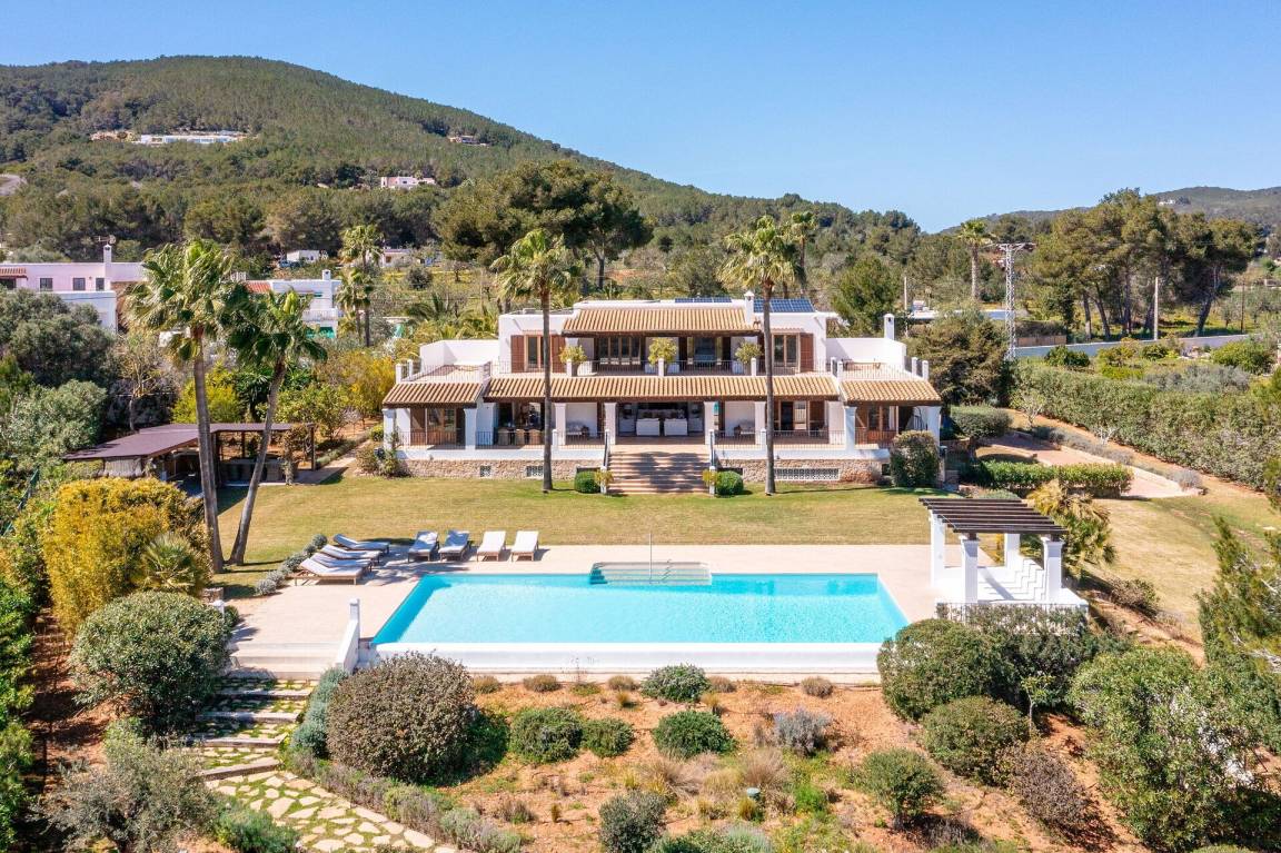550 M² Villa ∙ 7 Chambres ∙ 14 Personnes - Santa Eulària des Riu