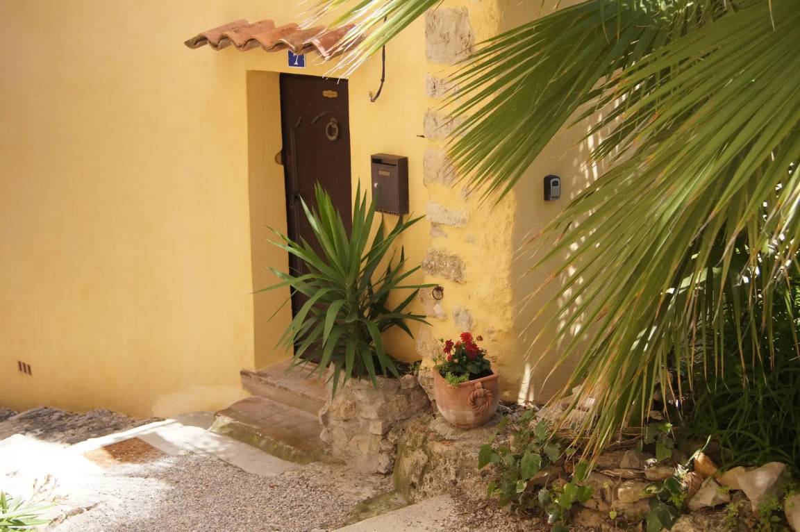 100 M² Ferienhaus ∙ 2 Schlafzimmer ∙ 4 Gäste - Draguignan