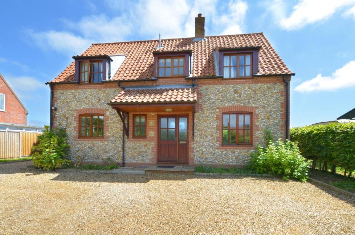 Cottage ∙ 3 Bedrooms ∙ 6 Guests - Burnham Market