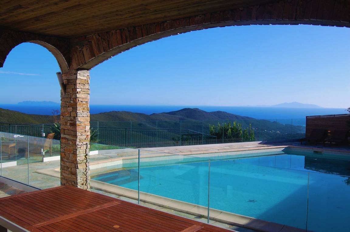 248 M² Gîte ∙ 7 Chambres ∙ 14 Personnes - Cap Corse