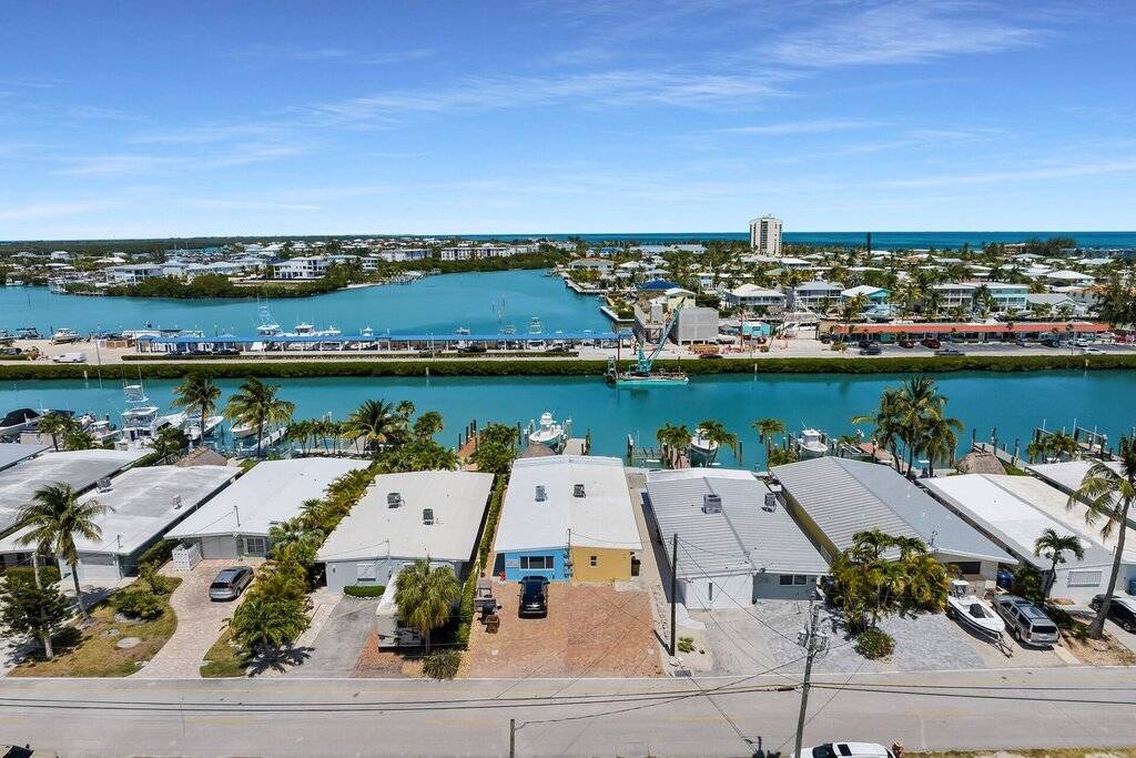 Talo ∙ 2 Makuuhuonetta ∙ 4 Vierasta - Key Colony Beach, FL