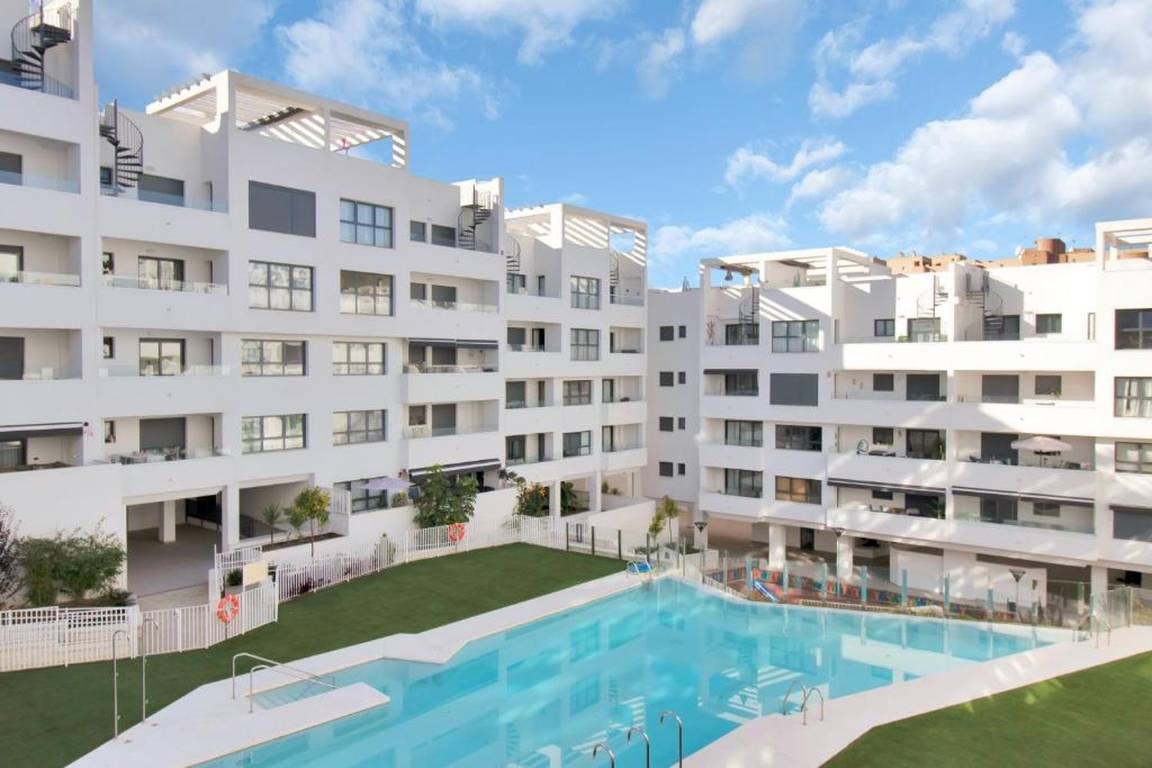 101 M² Apartment ∙ 2 Bedrooms ∙ 4 Guests - Estepona