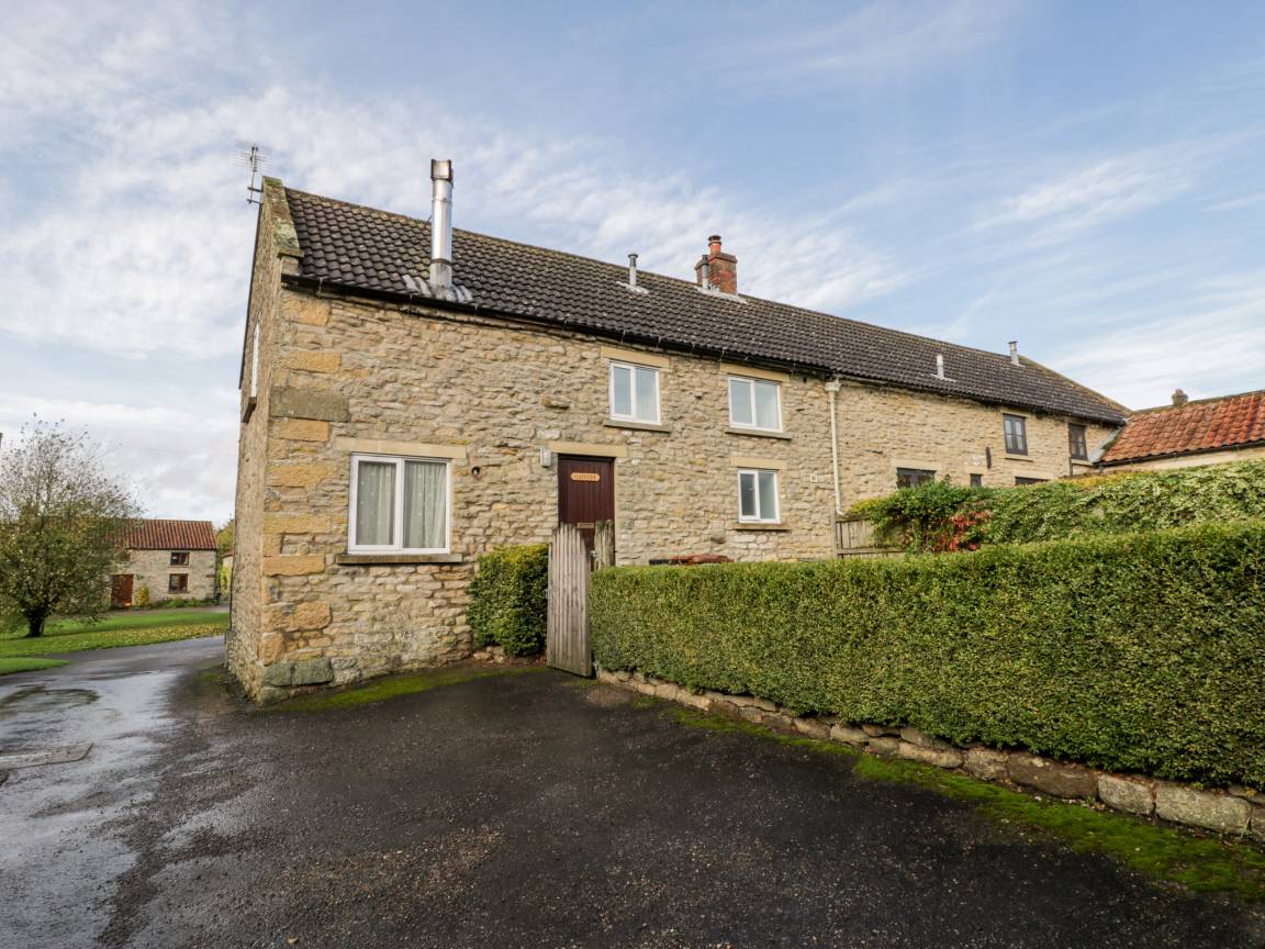 Cottage ∙ 3 Bedrooms ∙ 5 Guests - Thornton Dale