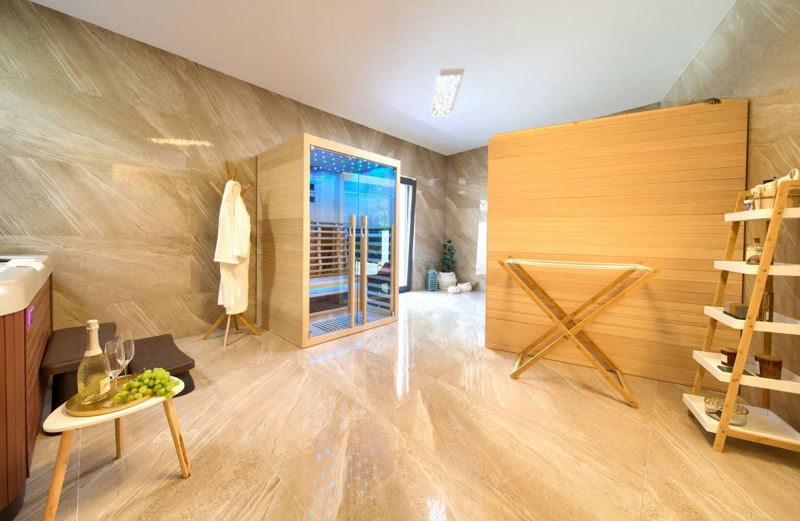 280 M² Huis ∙ 4 Slaapkamers ∙ 8 Gasten - Crikvenica