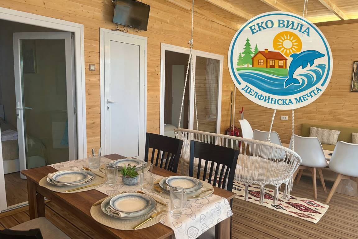 49 M² Bungalow ∙ 2 Habitaciones ∙ 6 Huéspedes - Chernomorets