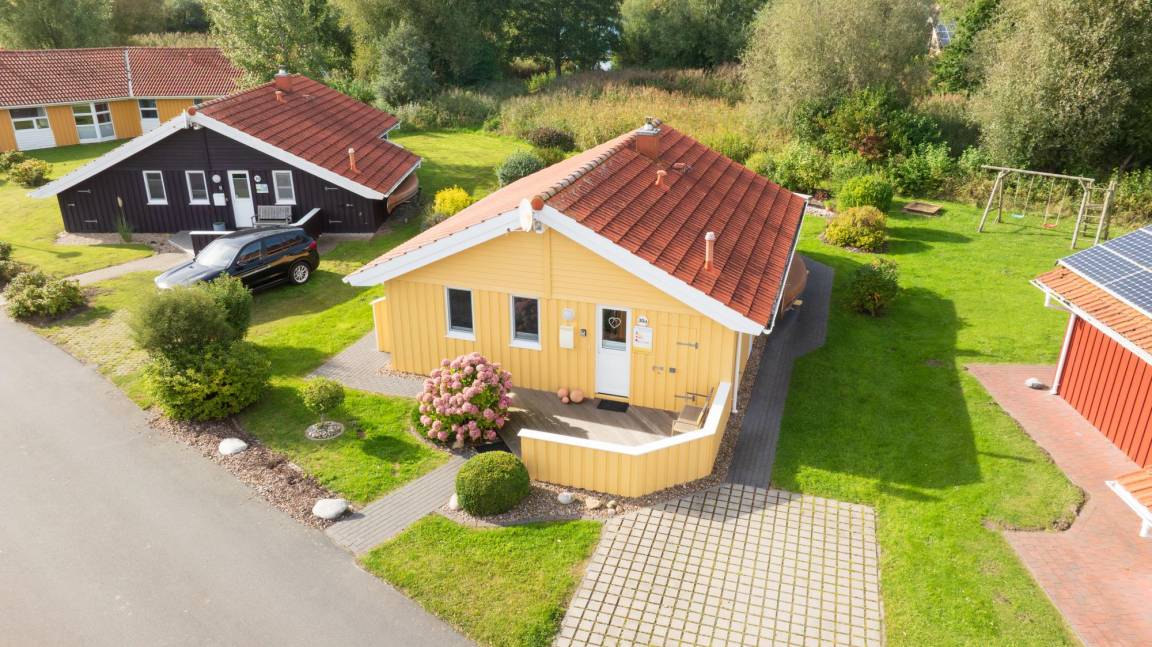 68 M² Ferienhaus ∙ 2 Schlafzimmer ∙ 4 Gäste - Otterndorf